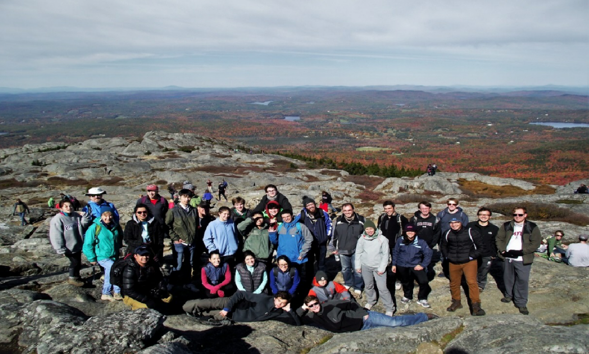 Annual group hike up Mount Monadnock shows charms of New England fall ...